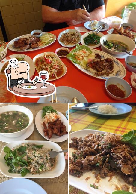 ไทยอีสาน 2005 restaurant, Bangkok