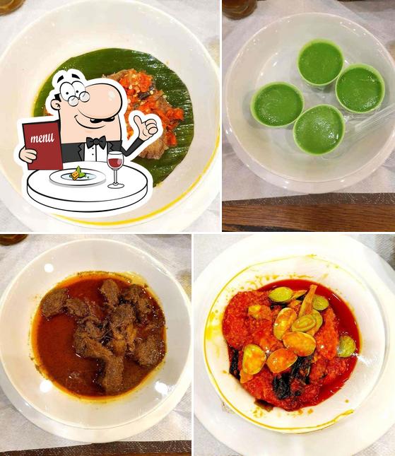 Sari Indah restaurant, South Jakarta, Jl. Wolter Monginsidi No.7 5 ...