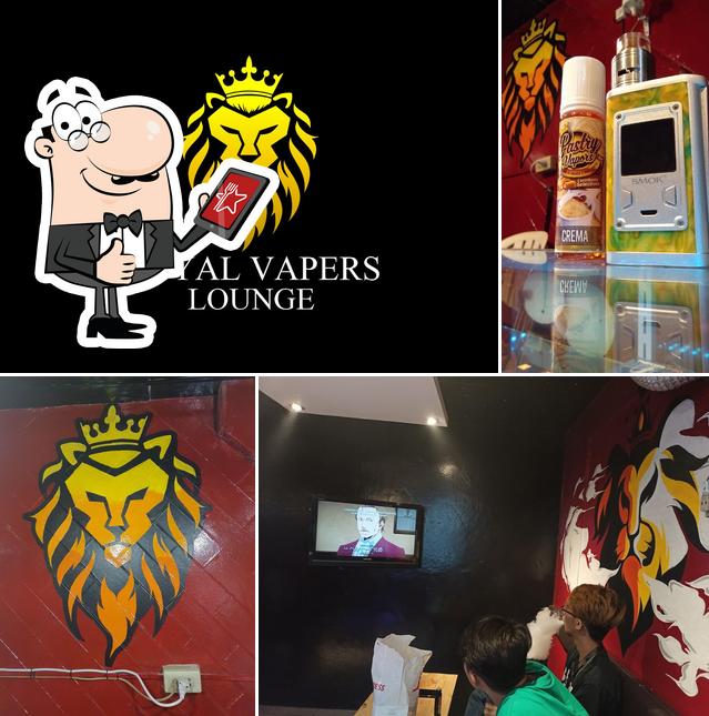 Royal vapers lounge cafe, Parañaque