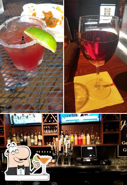 J.R. Cash's Grill and Bar in Chapin - Restaurant menu and reviews