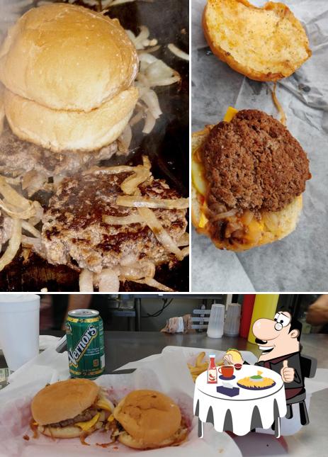 Motz’s Burgers in Detroit - Restaurant menu and reviews