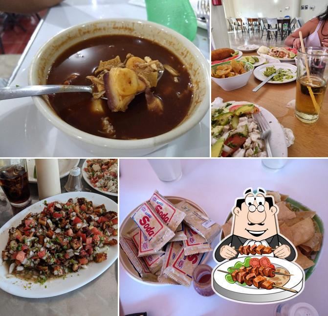 Chivirico, Celestún - Restaurant menu, prices and reviews