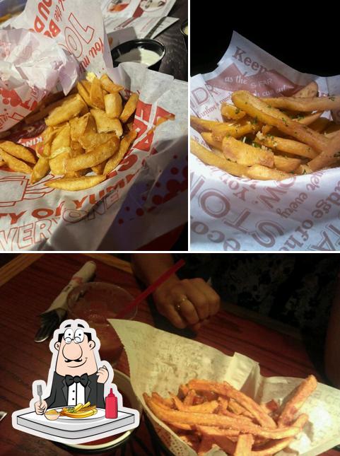 Red Robin Gourmet Burgers and Brews, Wenatchee - Restaurant menu ...