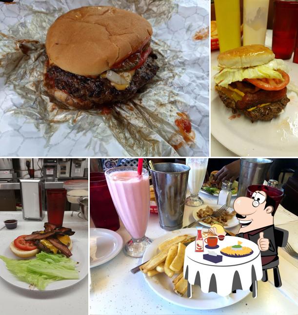 Val's Burgers in Hayward - Restaurant menu and reviews