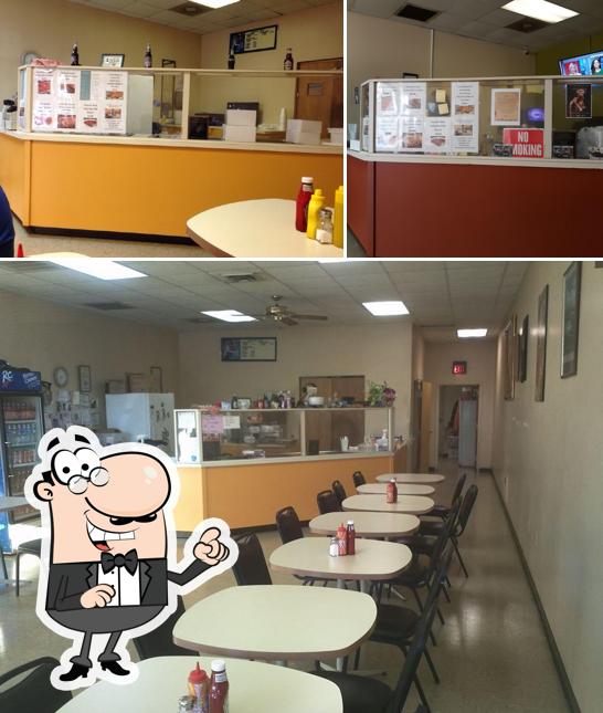 Ward's Soul Food Kitchen, Hampton - Restaurant menu, prices and reviews