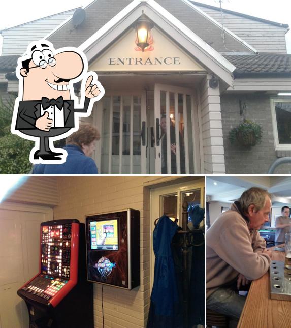 Tafarn-Y-Phoenix in Llanelli - Restaurant menu and reviews