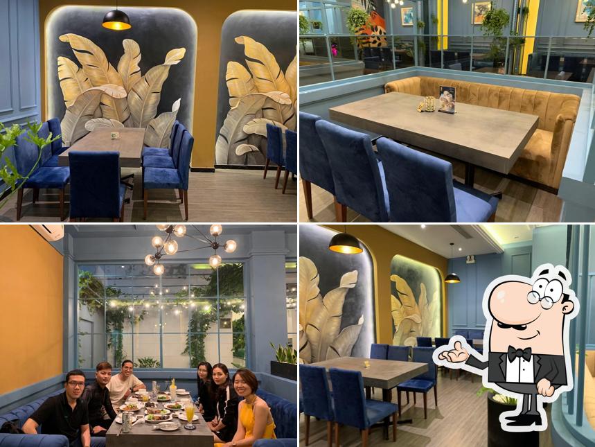 QUEEN CAFE (Coffe & Dimsum), Ho Chi Minh City, 16A Lê Hồng Phong (Nối ...