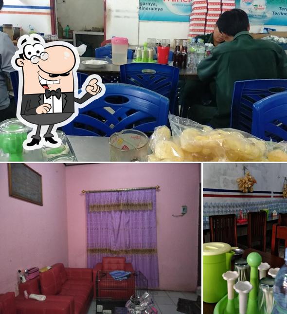 Rumah Makan SAKATO Masakan Padang restaurant, Mentawa Baru Hilir ...