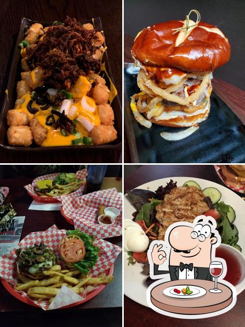 Basement Burger Bar, 33316 Grand River Ave in Farmington - Restaurant ...