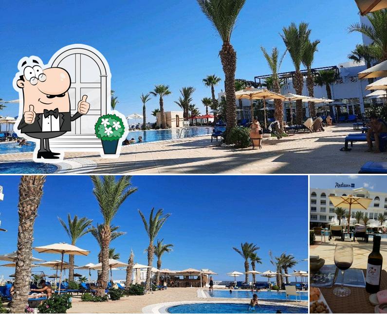 Radisson Blu Pool Bar, Hammamet