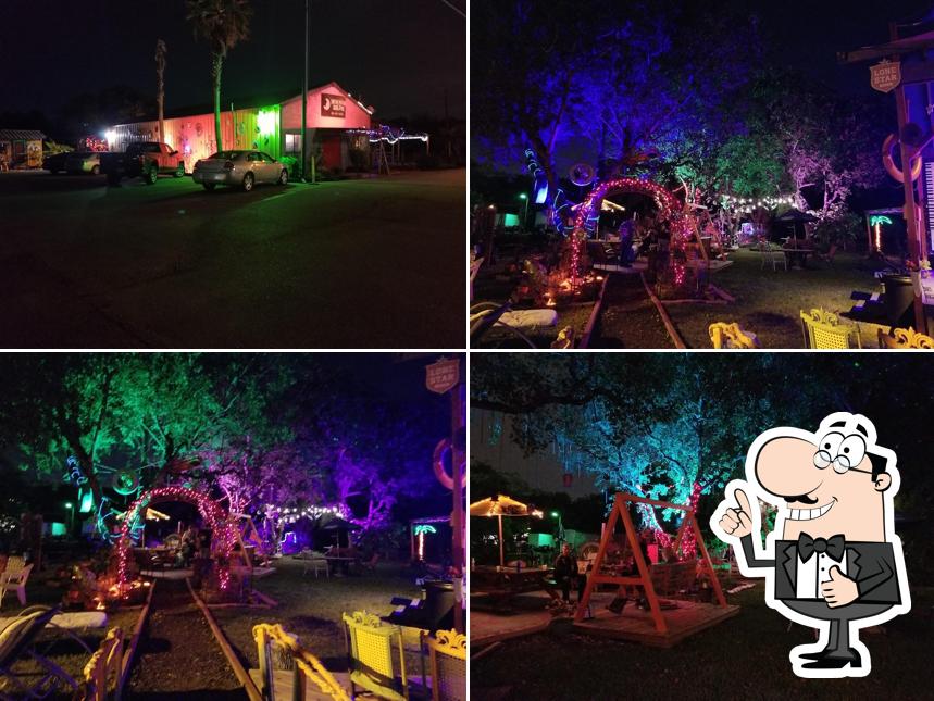 The Moon in La Porte - Restaurant reviews