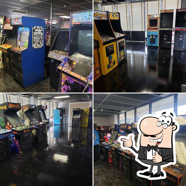 Out Of Order Arcade in Auburn - Restaurant reviews