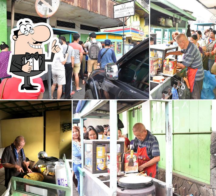 Martabak Panjang Umur / Encek restaurant, Bogor - Restaurant reviews