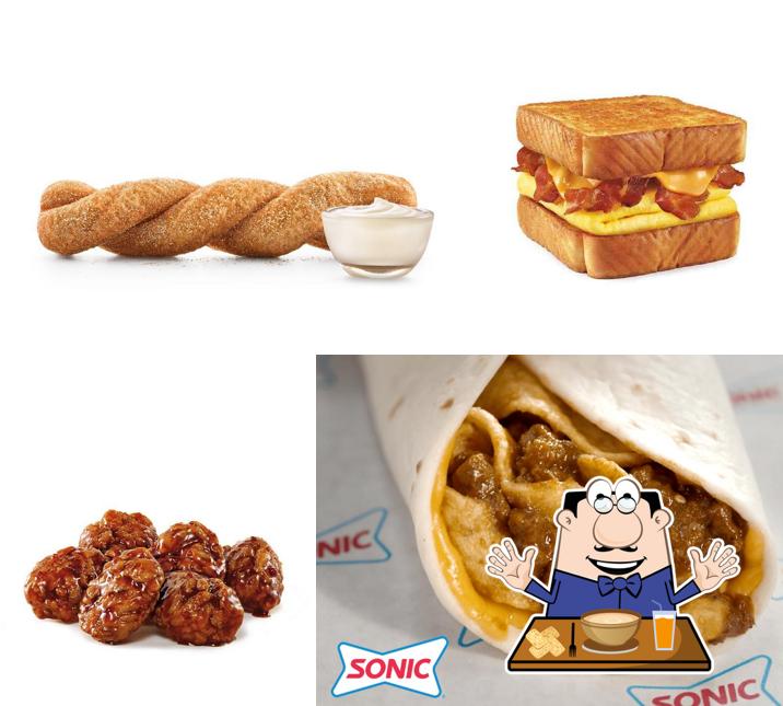 Top 5 restaurants with chili dogs in Decatur, june 2025 - Restaurant Guru