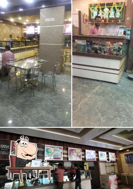 Krishna Leela Grand / ಕೃಷ್ಣ ಲೀಲಾ ಗ್ರಾಂಡ್, Bengaluru, 5th Cross Rd ...