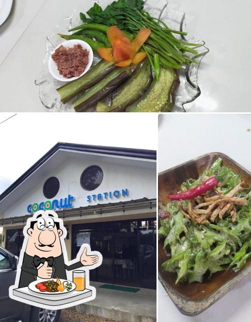 Coconut Station, Pila - Restaurant menu, prices and reviews