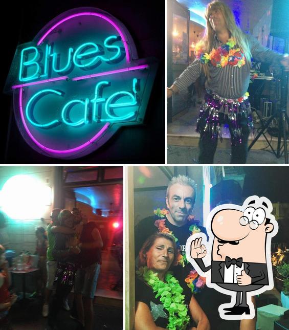 Blues Café pub & Bar, Mola di Bari - Restaurantbewertungen