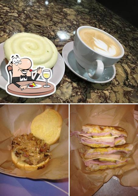 6th Street Cafe in Milwaukee - Restaurant reviews