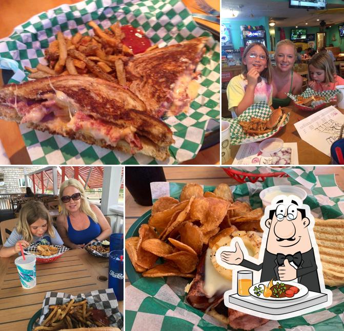 Hang Ten Grill, Carolina Beach - Restaurant menu, prices and reviews