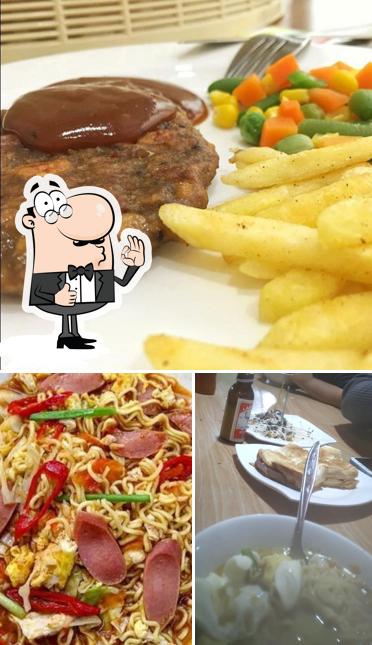 Indomie Goreng dan Roti Bakar Mas Rizki, Yakarta Oriental - Menú del ...