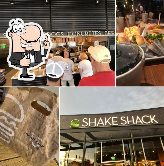 Shake Shack Virginia Beach in Virginia Beach - Restaurant menu and reviews
