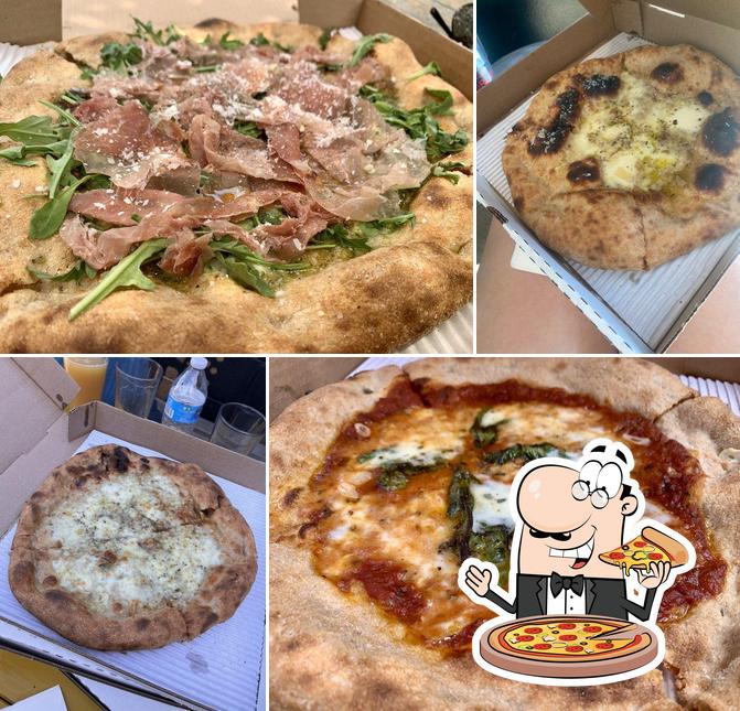 Kuro Artisanal Pizza, Costa Mesa - Restaurant menu, prices and reviews