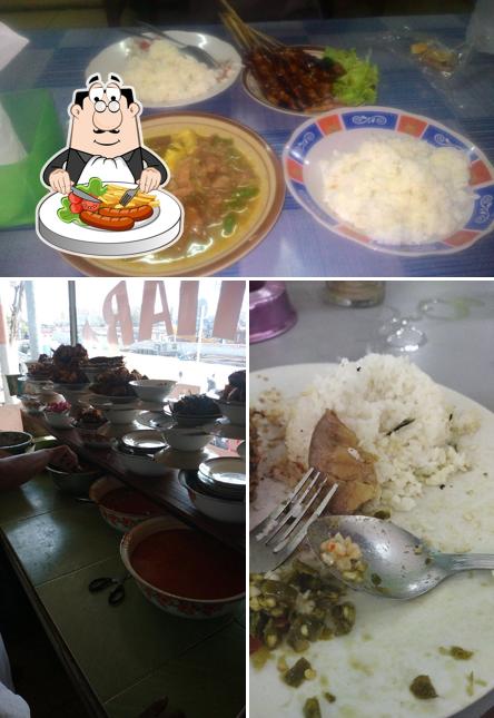 Rumah Makan Simpang Raya Masakan Padang restaurant, Semarang ...