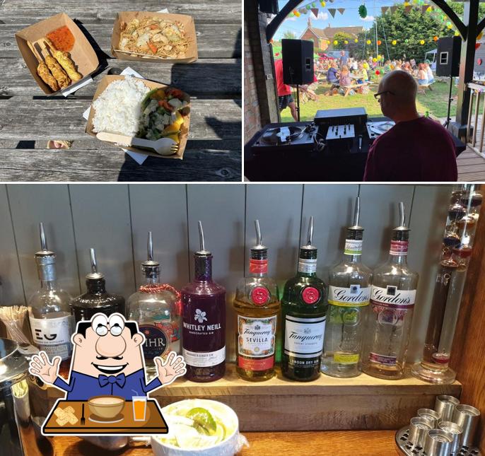The Bell Pub Sandy, Sandy - Restaurant menu, prices and reviews