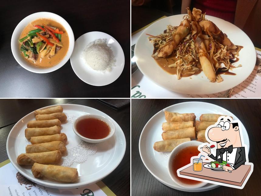 Siam Rice, 117 N Wells St in Chicago - Restaurant menu and reviews