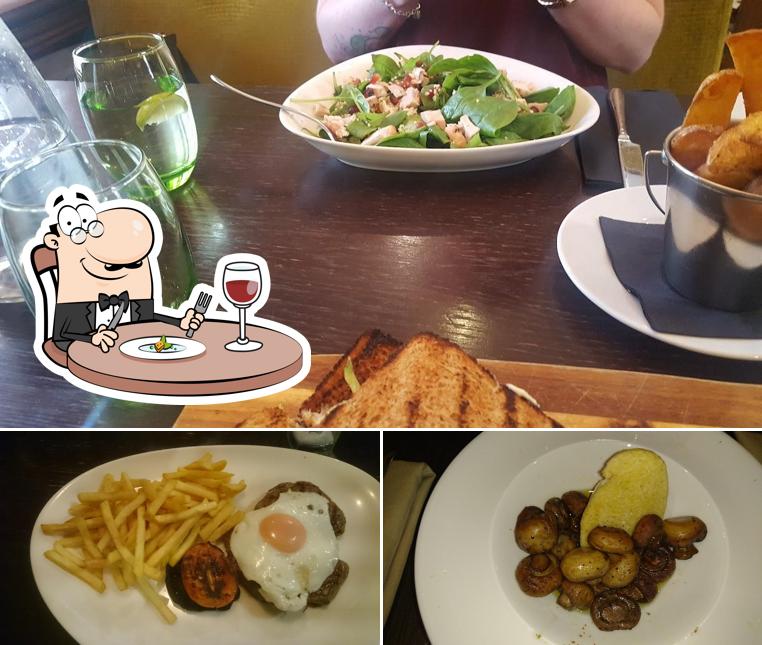 Cook's Bar & Kitchen in Grangemouth - Restaurant menu and reviews
