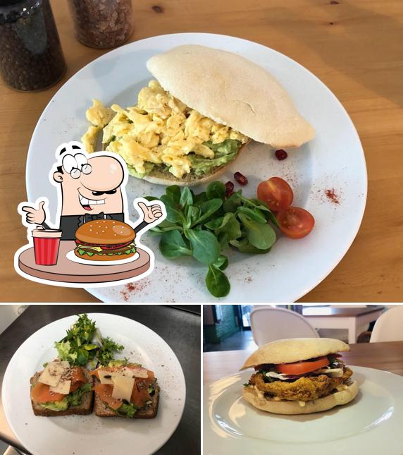 ROOTS CAFE, San Pedro Alcántara - Menú del restaurante, precios y reseñas