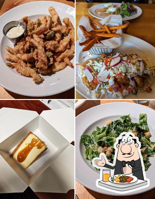 Burntwood Tavern, 504 E Washington St in Chagrin Falls - Restaurant ...