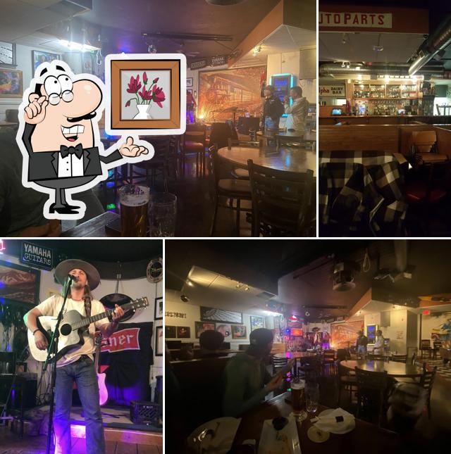 Tracks Pub, Olds - Restaurant menu, prices and reviews
