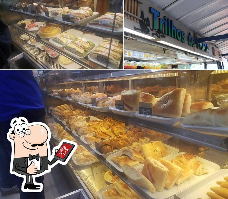 Trilhos de Prata pub & bar, Rio de Janeiro, Estação de tren São ...