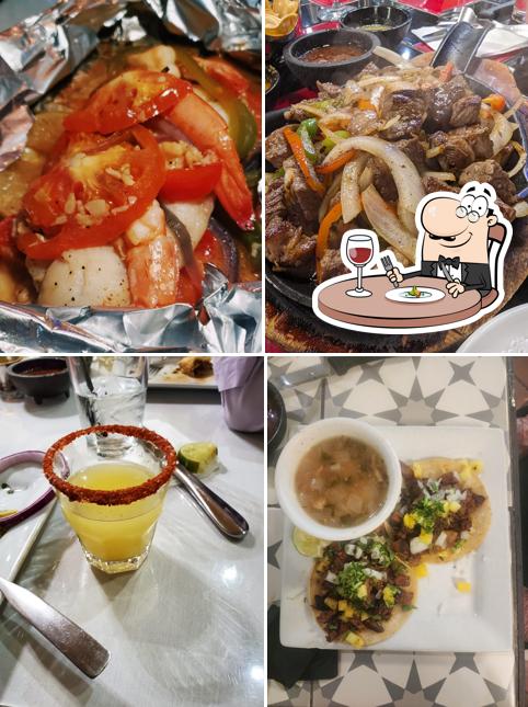 Soluna, 7959 Broadway #204 in San Antonio - Restaurant menu and reviews