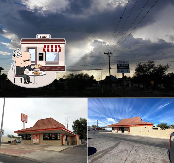 Whataburger, 3925 S 6th Ave in Tucson - Restaurant menu and reviews