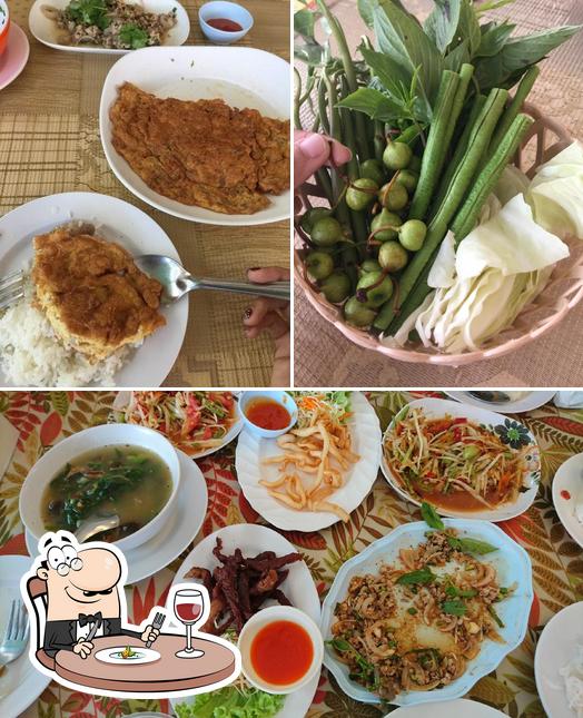 ไทยอีสาน 2005 restaurant, Bangkok