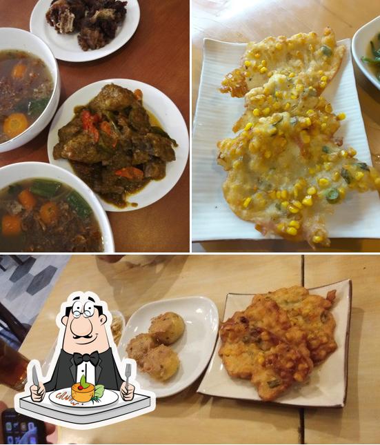 Sop Buntut Ibu Henny, North Jakarta - Restaurant menu, prices and reviews