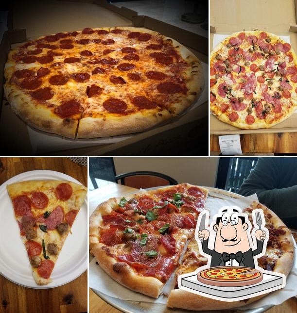 Mondo's Pizza in Aurora - Restaurant menu and reviews