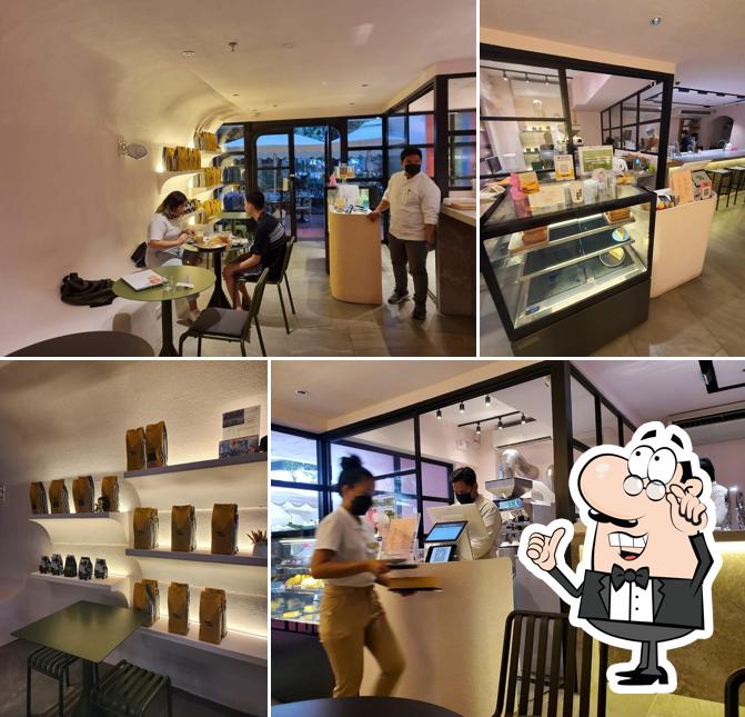 Deuces Coffee, Makati, Ayala - Restaurant menu, prices and reviews