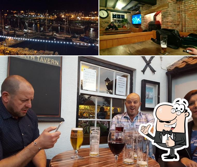 Pub y bar Middle Earth Tavern, Whitby - Opiniones del restaurante