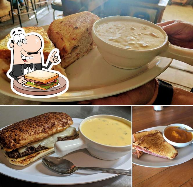 Smith's Cafe in Oakley - Restaurant reviews
