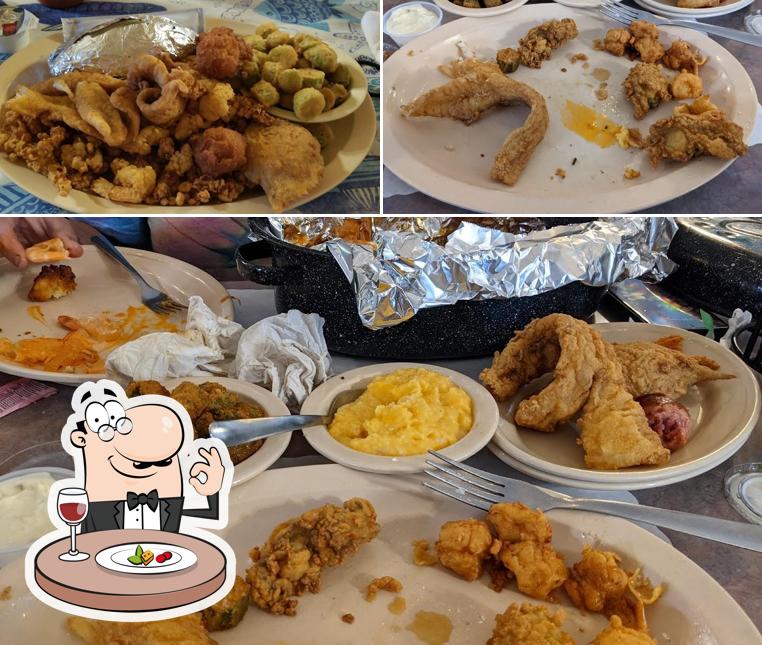 Pier 6 Seafood & Steaks, Macclenny - Restaurant menu, prices and reviews