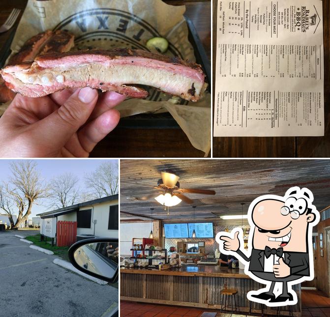 Rabel’s Roadhaus BBQ in New Berlin - Restaurant menu and reviews