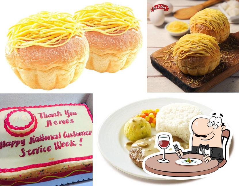 Red Ribbon Bonifacio Stopover desserts, Taguig, Bonifacio Stopover ...