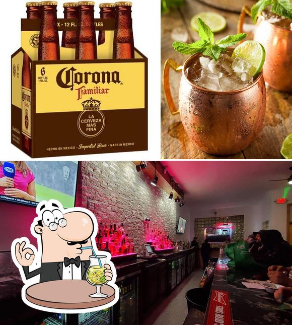 La 43 Bar, Chicago, Western - Restaurant menu, prices and reviews