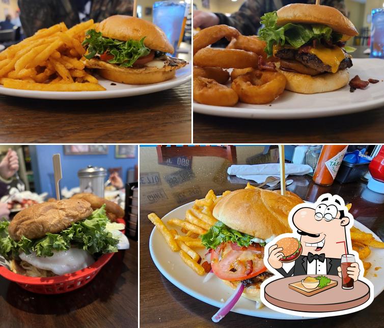 Waffle Hut & Eatery, Klamath Falls - Restaurant menu, prices and reviews