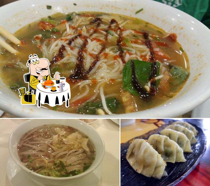 Pho Hoa, Quezon City, Santolan - Restaurant menu, prices and reviews