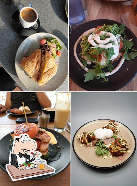 Connors Cafe in Burleigh Heads - Restaurant menu and reviews