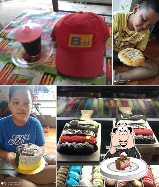 Kampoeng Roti Waru, Kedungrejo - Restaurant reviews